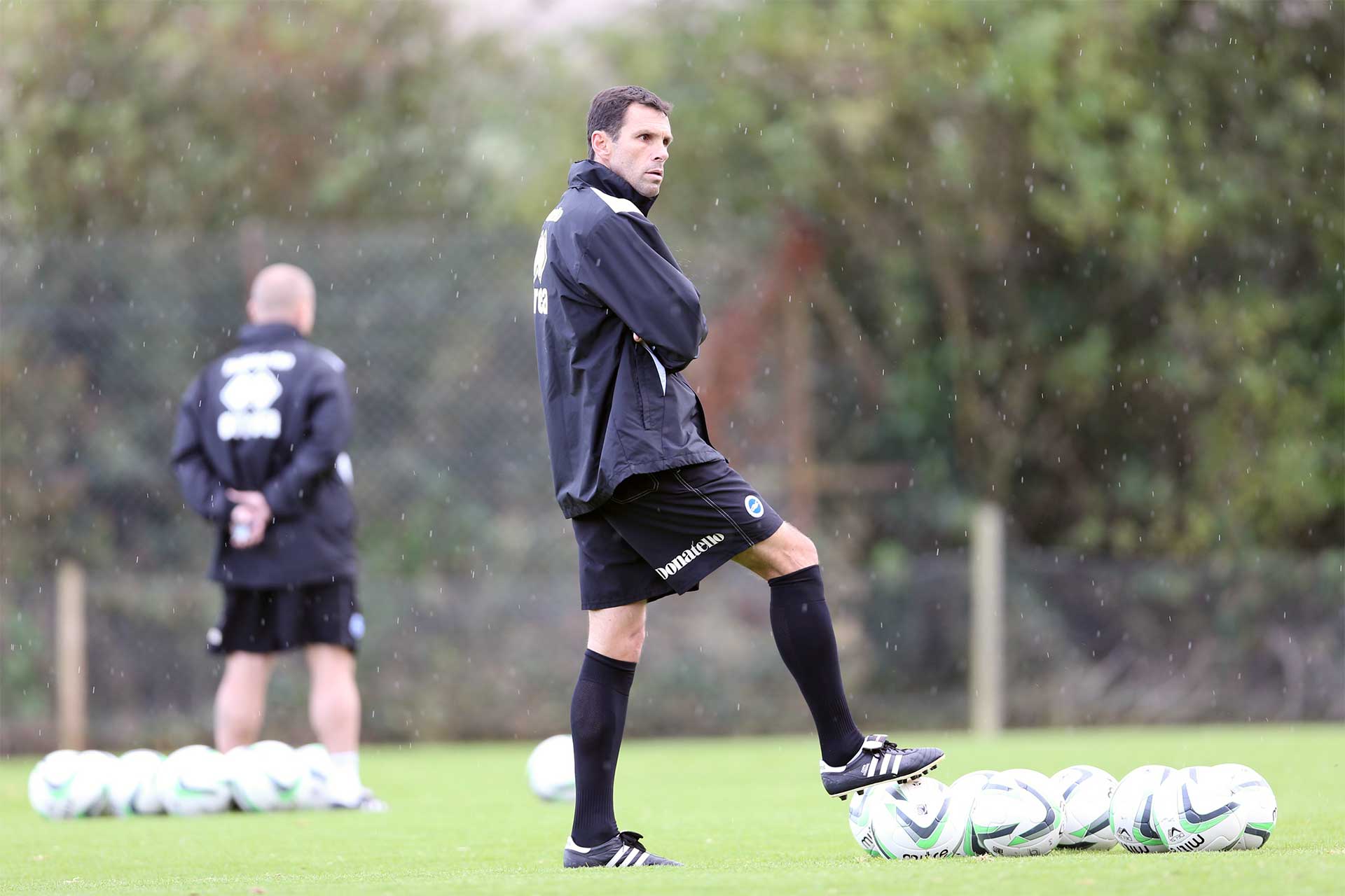 Gustavo Poyet | Web Oficial